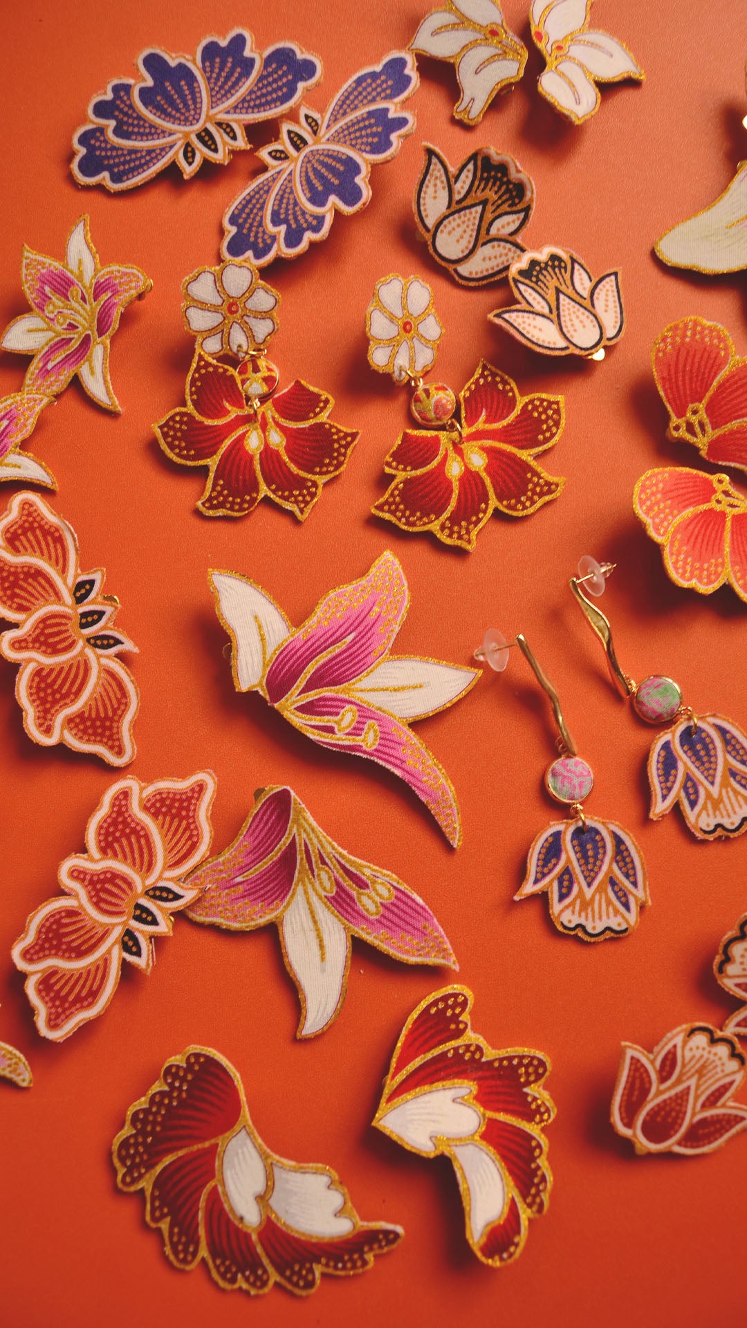 BUNGA Batik Flower Earrings – Oh Dayang